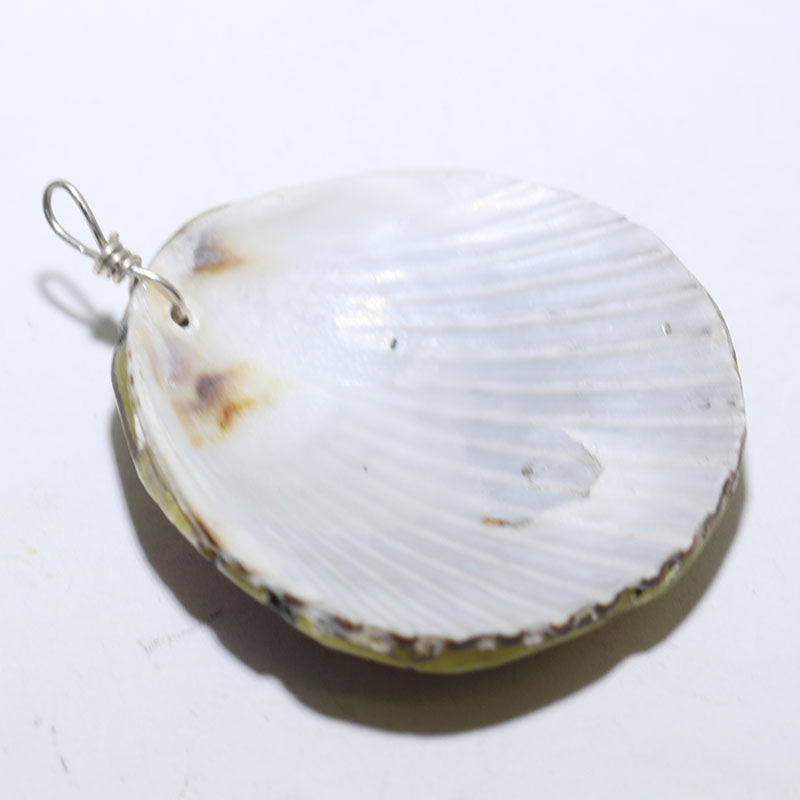 Shell Pendant by Doris Coriz – Gallup Trading