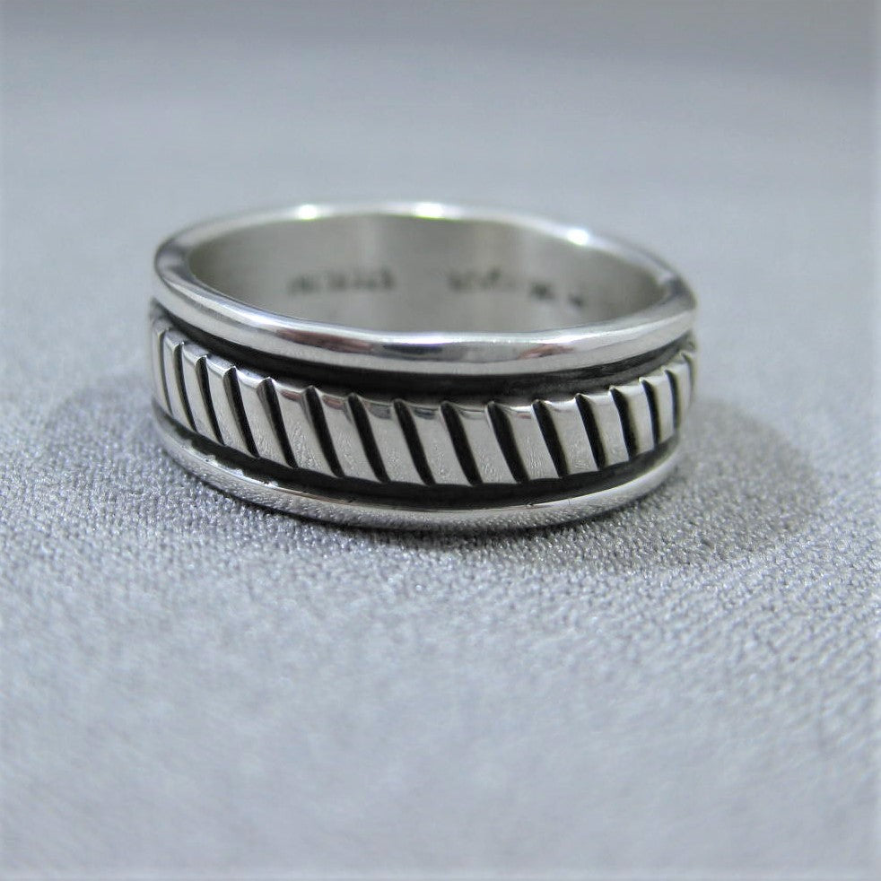 Silver Ring by Bruce Morgan – Gallup Trading